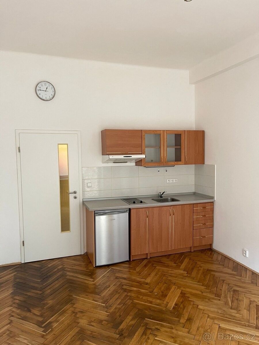 Levné byty na prodej Praha - 2 701 bytů | Realingo