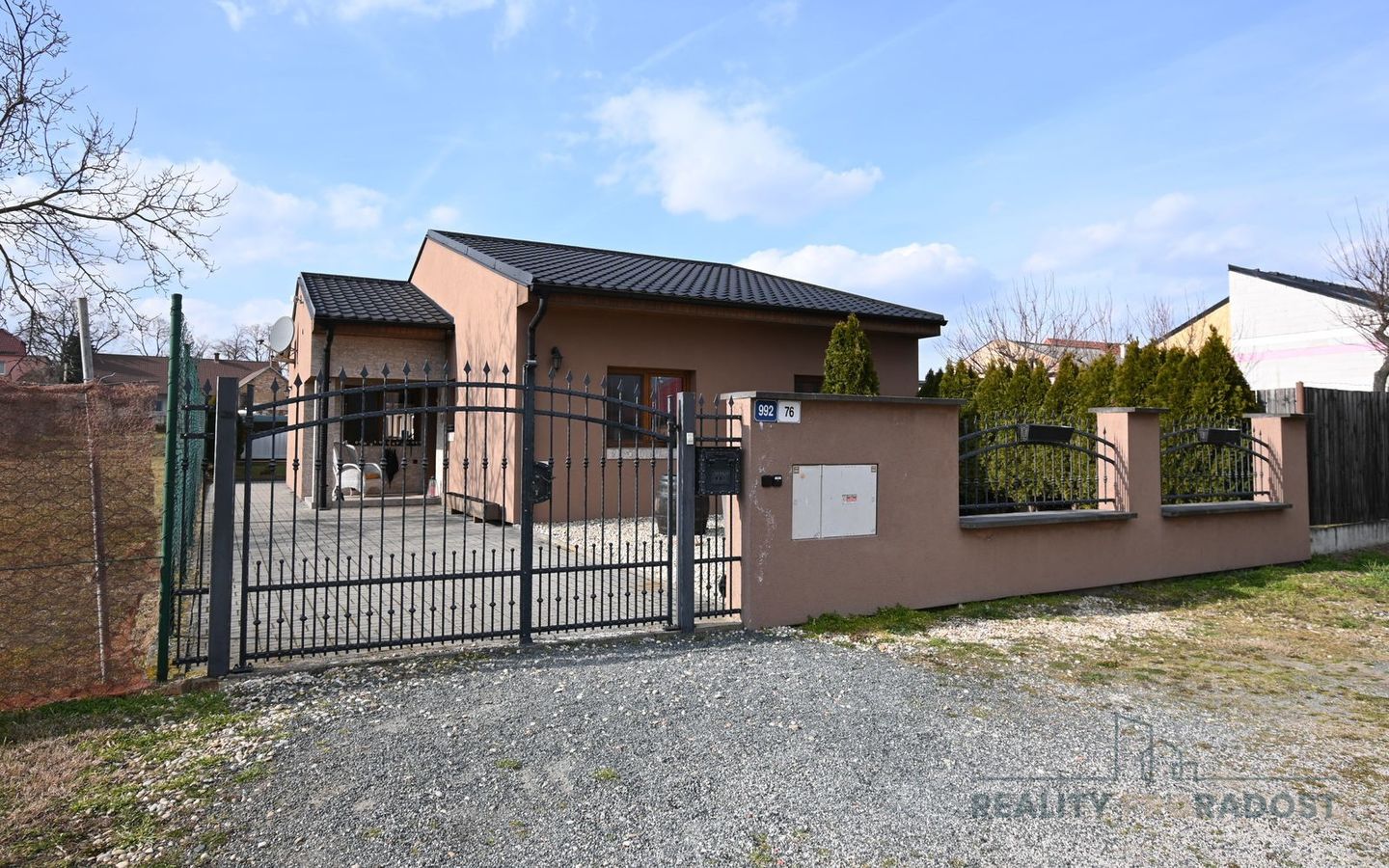 Prodej rodinný dům - Kratiny, Lužice, 112 m² | Realingo