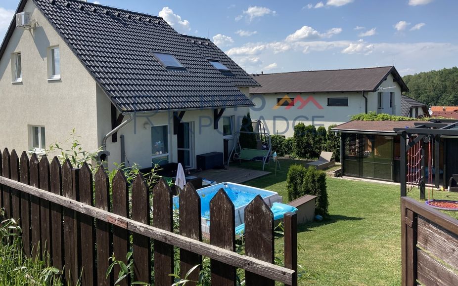 Prodej dům - Karlovarská, Velká Dobrá, 131 m² | Realingo