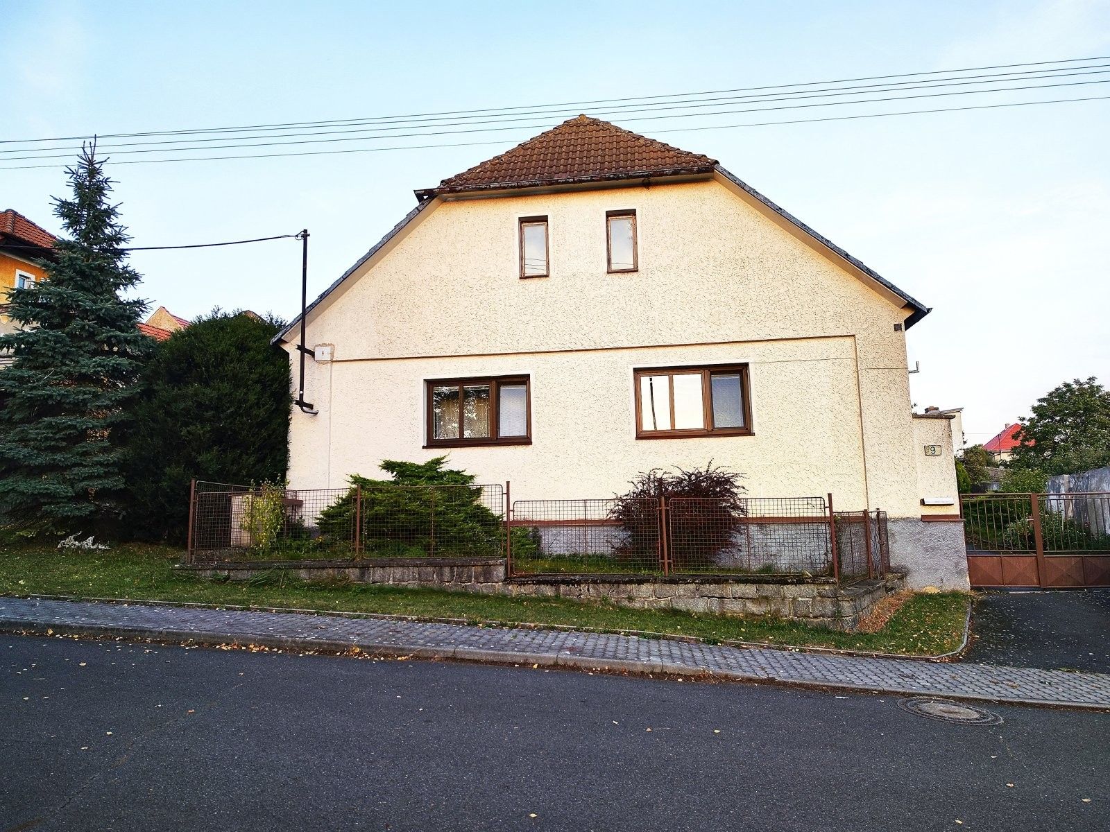Prodej rodinný dům - Chlum, 160 m² | Realingo